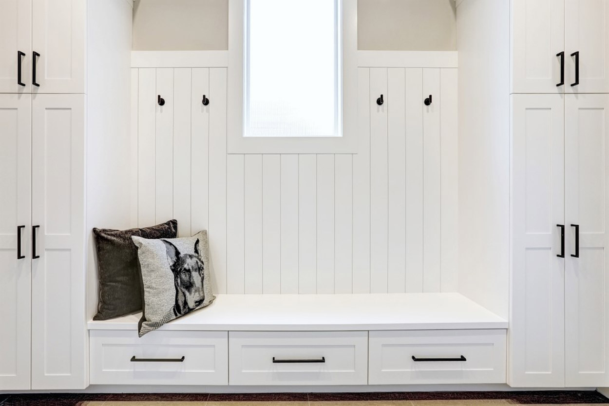 How to Design a Functional Mudroom and Vestibule in Montreal in 2025 ...